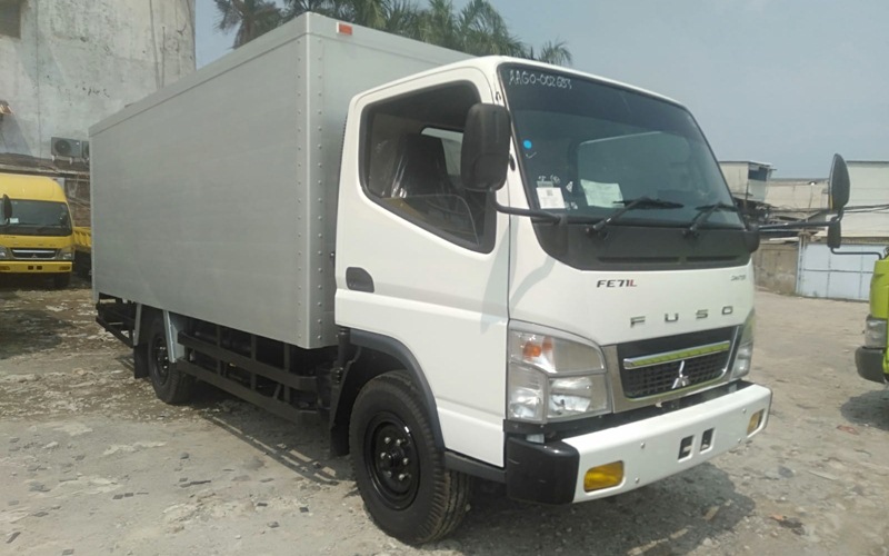 Harga Truk Mitsubishi FE 71 Long Terbaru Beserta Simulasi Kreditnya