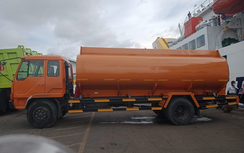Harga Truk Tangki Pengangkut Aspal Curah Kapasitas 21 Ton